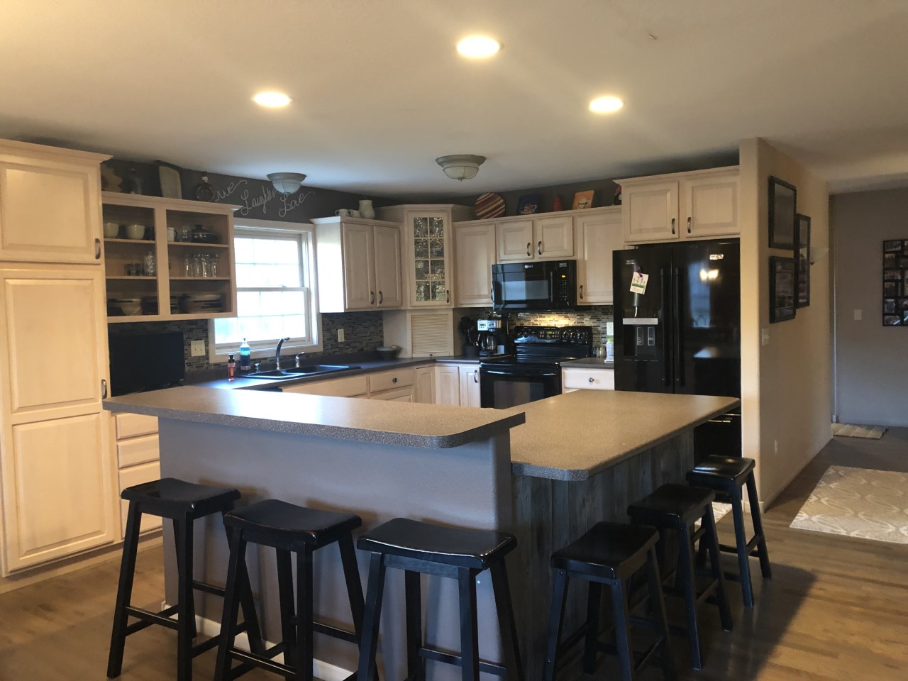 Newly Available--Spacious 5-Bedroom Retreat with Modern Comfort & Charm ...